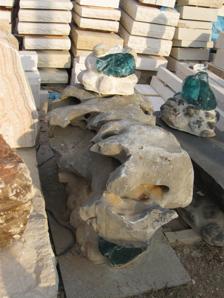 A special stone 112 – חן האמן